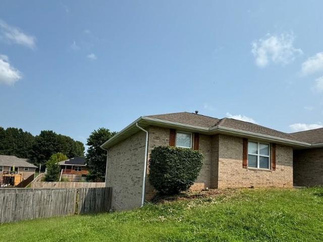 4 Bedroom Home for Rent at 4051 W Condor Dr, Battlefield, MO 65619