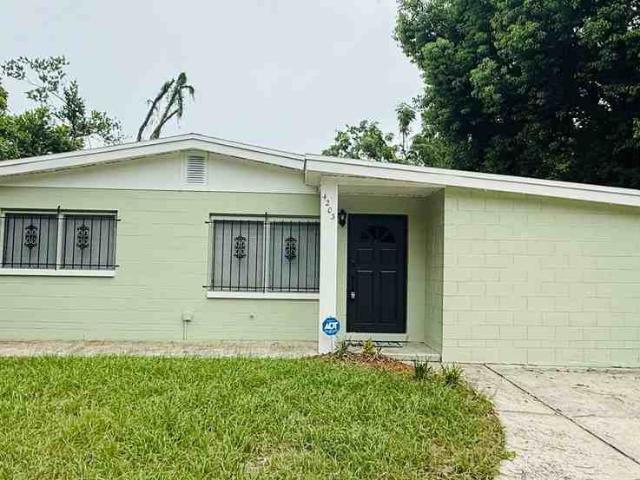 4 Bedroom Home for Rent at 4203 E Yukon St, Tampa, FL 33617 Temple Crest