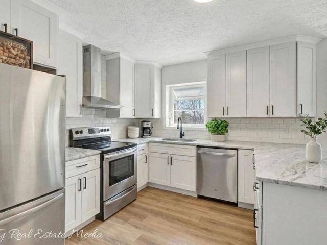 4 Bedroom Home for Rent at 4220 Boudinot Ave, Cincinnati, OH 45211 Westwood