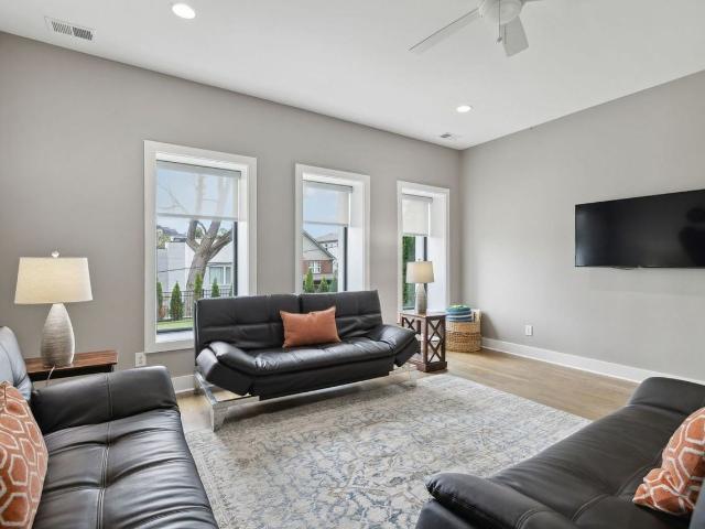 4 Bedroom Home for Rent at 425B 36th Ave N #1039079P, Nashville, TN 37209