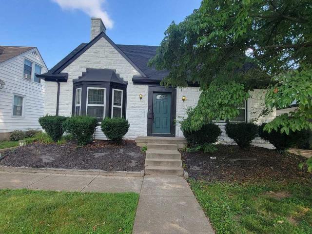 4 Bedroom Home for Rent at 4305 Briarwood Rd, Louisville, KY 40207