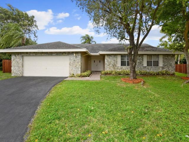 4 Bedroom Home for Rent at 4462 Nw 113th Ln, Coral Springs, FL 33065
