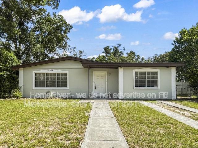 4 Bedroom Home for Rent at 4523 Dolphin Dr, Tampa, FL 33617