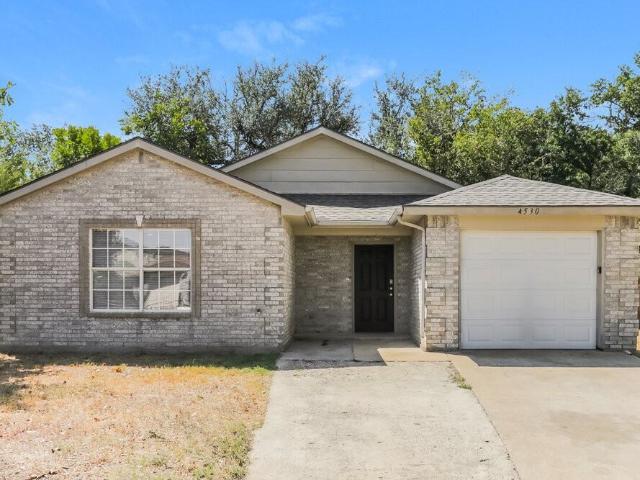 4 Bedroom Home for Rent at 4530 Lizzy Dr, Cockrell Hill, TX 75211 Winnetka Heights