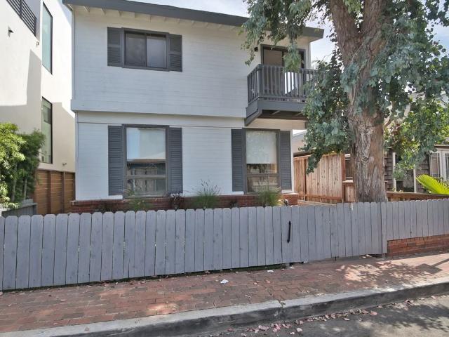 4 Bedroom Home for Rent at 472 36th St, Manhattan Beach, CA 90266 Sand Section