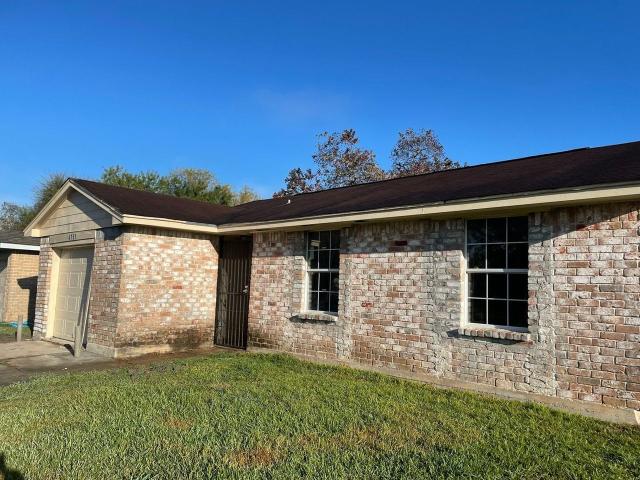 4 Bedroom Home for Rent at 4751 E Ridge Creek Dr, Houston, TX 77053 Fort Bend Houston