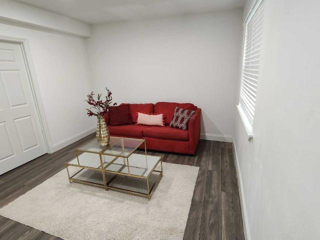 4 Bedroom Home for Rent at 5107 Barnett Pl #1, Orlando, FL 32808