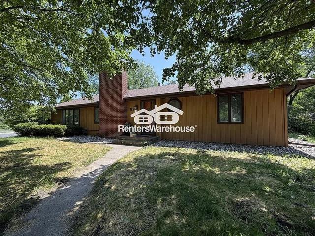4 Bedroom Home for Rent at 52 West Rd, Circle Pines, MN 55014