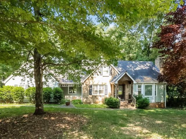 4 Bedroom Home for Rent at 5741 Lilburn Stone Mountain Rd, Stone Mountain, GA 30087