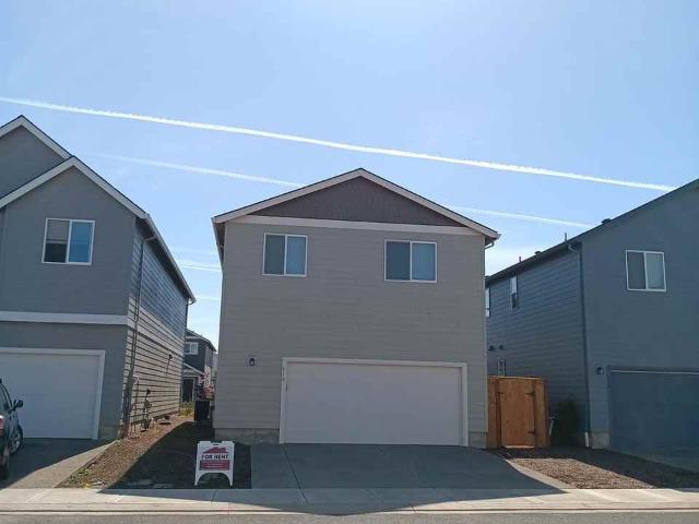 4 Bedroom Home for Rent at 610 Pickering Ln, Woodburn, OR 97071