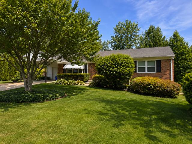 4 Bedroom Home for Rent at 6403 Orchid Dr, Bethesda, MD 20817