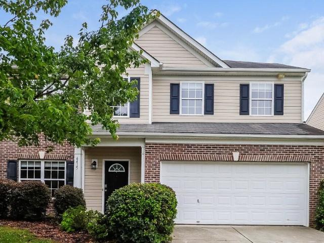 4 Bedroom Home for Rent at 6415 Glenolden Dr, Charlotte, NC 28269 Highland Creek