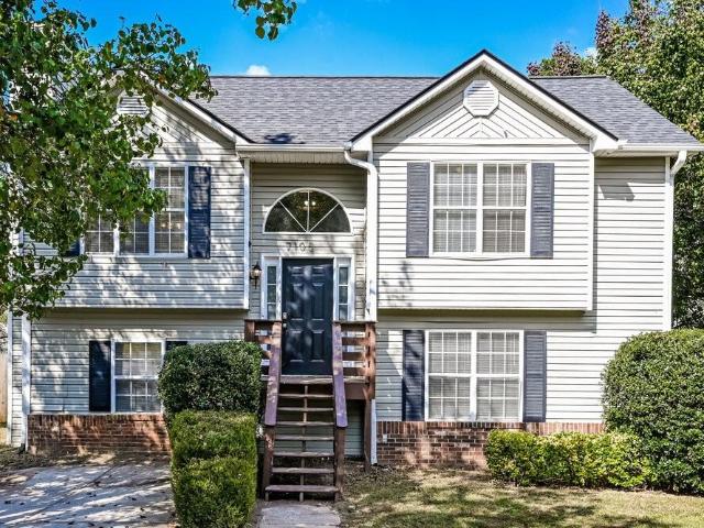 4 Bedroom Home for Rent at 7105 E Village Ct, Riverdale, GA 30296