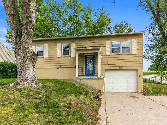 4 Bedroom Home for Rent at 7209 S 78th St, Lavista, NE 68128