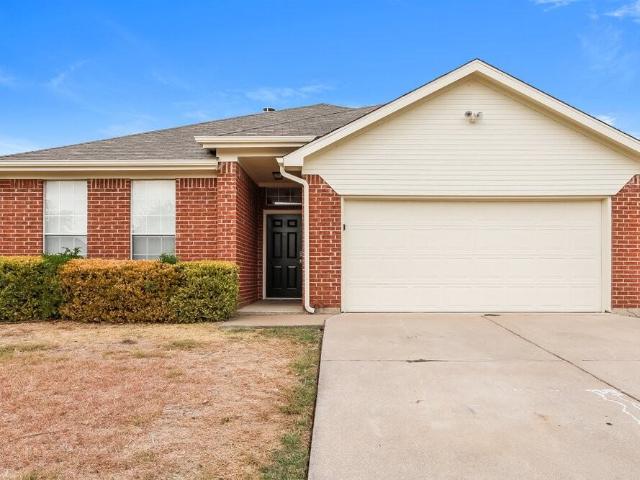 4 Bedroom Home for Rent at 7213 Park Creek Cir W, Fort Worth, TX 76137 Summerfields