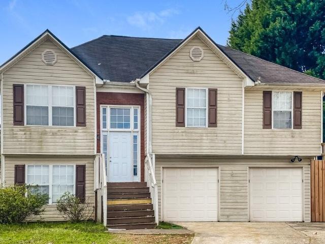 4 Bedroom Home for Rent at 7460 Royale Ct, Riverdale, GA 30296