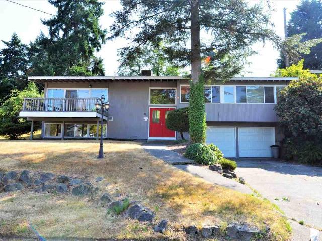 4 Bedroom Home for Rent at 7711 Se 39th St, Mercer Island, WA 98040