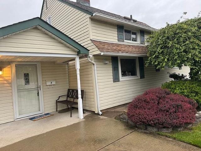 4 Bedroom Home for Rent at 7 Straw Ln, Hicksville, NY 11801 Hicksville