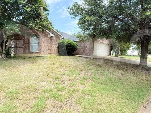 4 Bedroom Home for Rent at 8001 Mourning Dove Dr, Arlington, TX 76002
