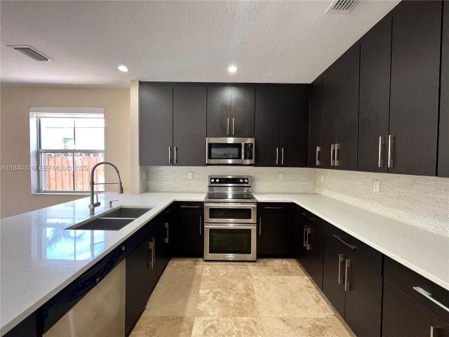 4 Bedroom Home for Rent at 8034 Northwest 111th Court #8034, Doral, FL 33178