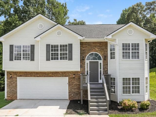 4 Bedroom Home for Rent at 80 Pebble Brooke Ct, Covington, GA 30016