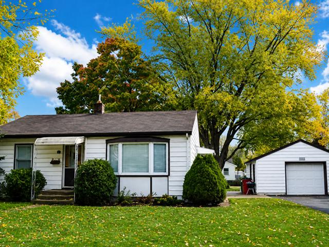 4 Bedroom Home for Rent at 8229 Nicollet Ave S, Bloomington, MN 55420