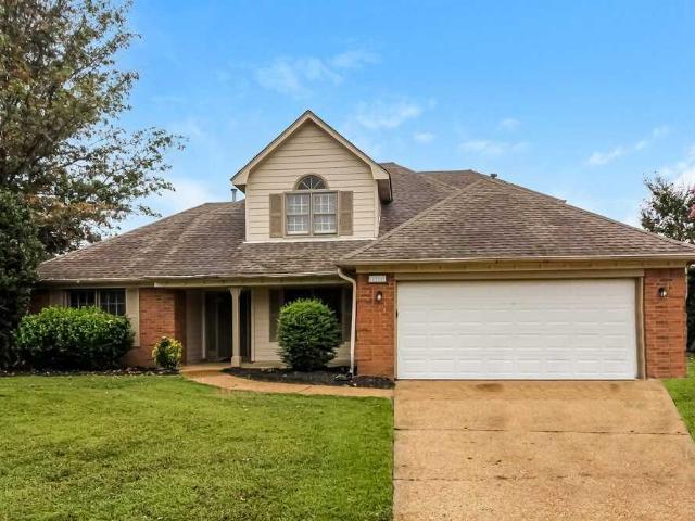 4 Bedroom Home for Rent at 8220 Glynn Vale Cv S, Collierville, TN 38125 Lakes of Forest Hill