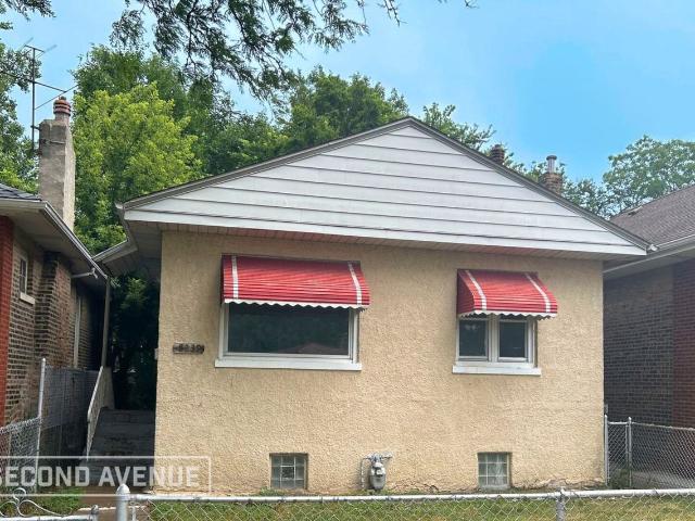 4 Bedroom Home for Rent at 8239 S Woodlawn Ave, Chicago, IL 60619 Avalon Park