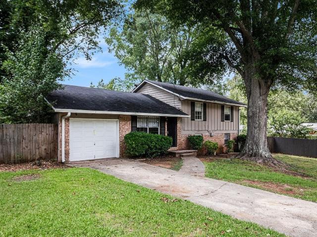 4 Bedroom Home for Rent at 8753 E Bourne Dr, Jonesboro, GA 30238
