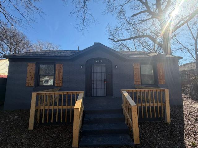 4 Bedroom Home for Rent at 890 Charles Pl, Memphis, TN 38112 Rhodes Hollywood Springdale Partnership