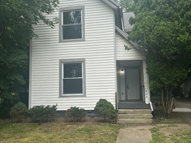 4 Bedroom Home for Rent at 906 W 22nd St, Lorain, OH 44052