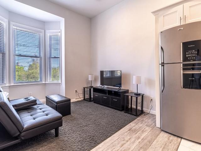 4 Bedroom Home for Rent at 91 Palisade Ave #2, Jersey City, NJ 07306 The Heights