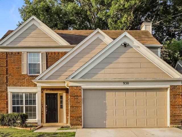 4 Bedroom Home for Rent at 930 Danforth Pl, Arlington, TX 76017