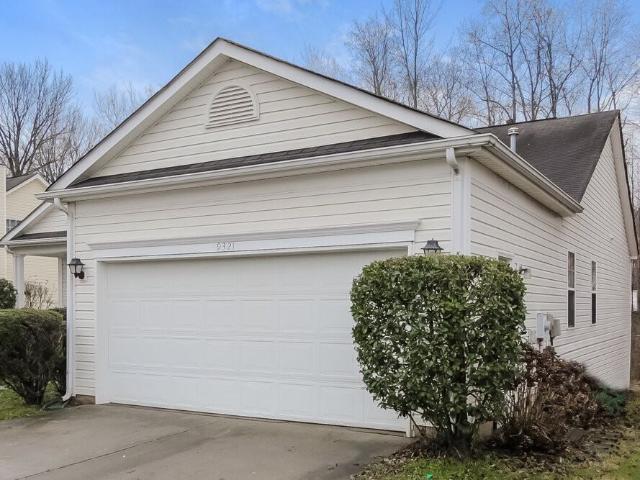4 Bedroom Home for Rent at 9321 White Aspen Pl, Charlotte, NC 28269 Davis Lake Eastfield