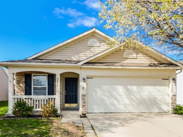 4 Bedroom Home for Rent at 9674 Thomas Ln, Avon, IN 46123