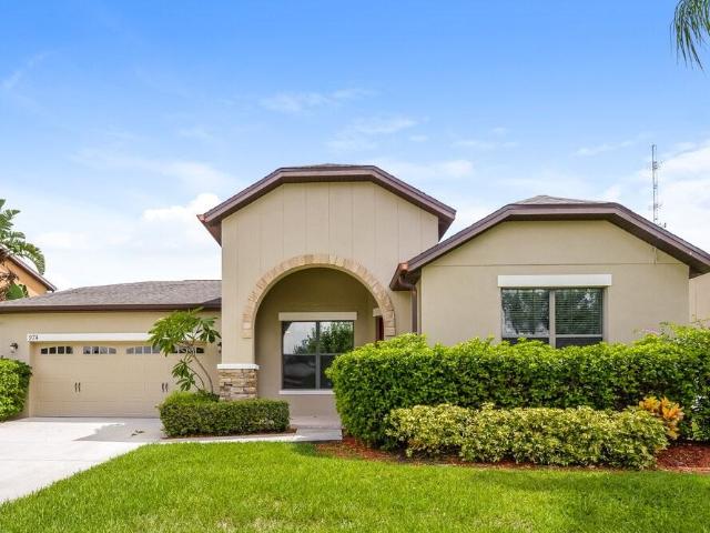 4 Bedroom Home for Rent at 974 Costa Mesa Ln, Kissimmee, FL 34744