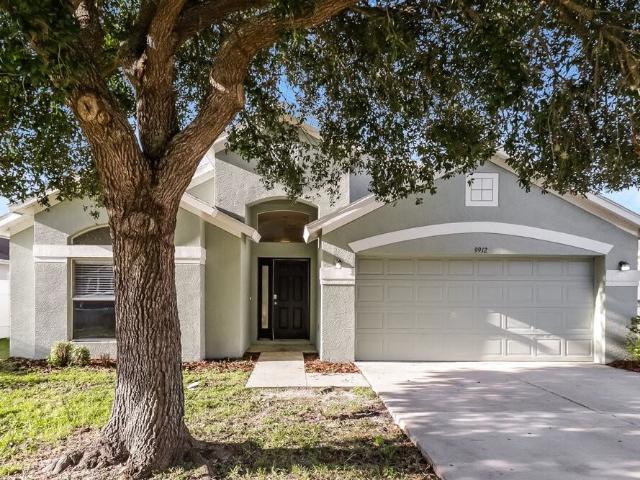 4 Bedroom Home for Rent at 9912 Riverchase Dr, Tampa St. Petersburg, FL 34655 Riverchase