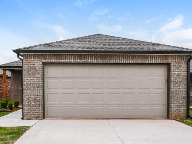 4 Bedroom Home for Rent at 10049 Appaloosa Ln, Yukon, OK 73099