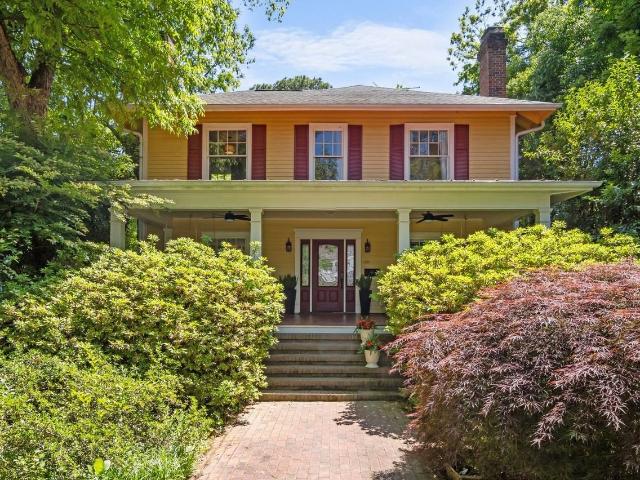 4 Bedroom Home for Rent at 1015 W Trinity Ave, Durham, NC 27701