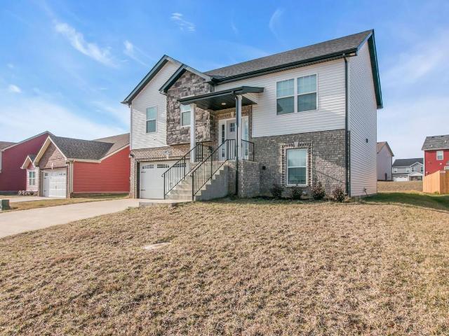 4 Bedroom Home for Rent at 1037 Whitney Dr, Clarksville, TN 37042