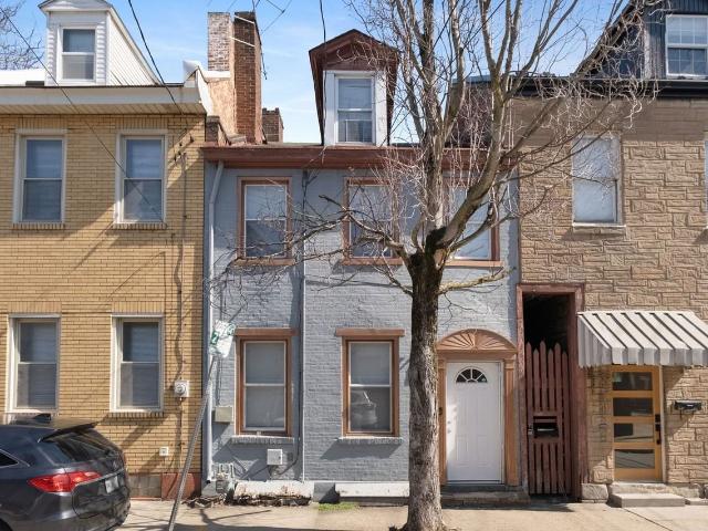 4 Bedroom Home for Rent at 107 S 15th St, Pittsburgh, PA 15203 Southside Flats