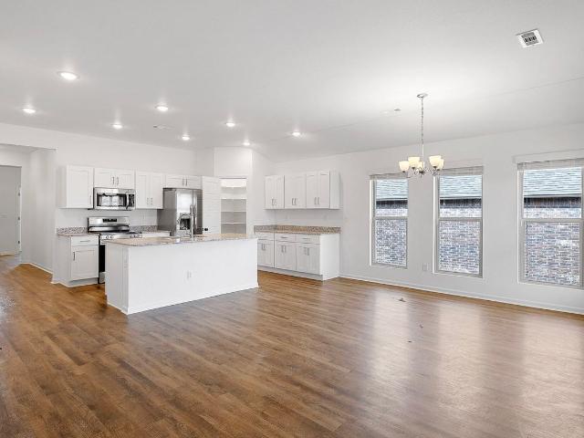 4 Bedroom Home for Rent at 1103 Sw 3rd Ave, Gentry, AR 72734