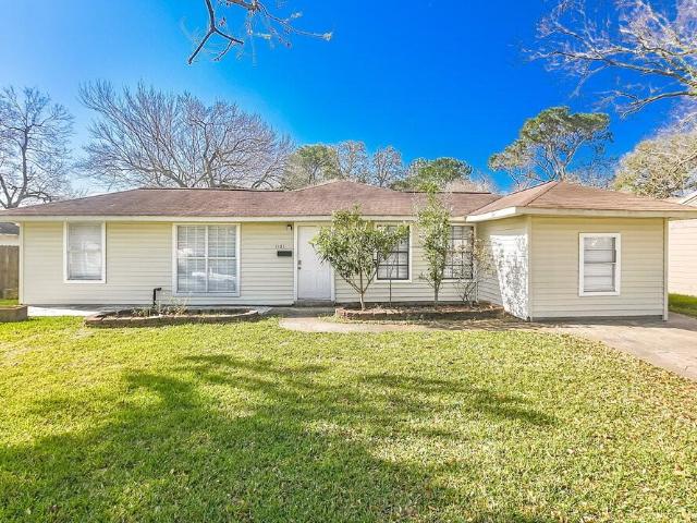 4 Bedroom Home for Rent at 1121 14th Ave N, Texas City, TX 77590