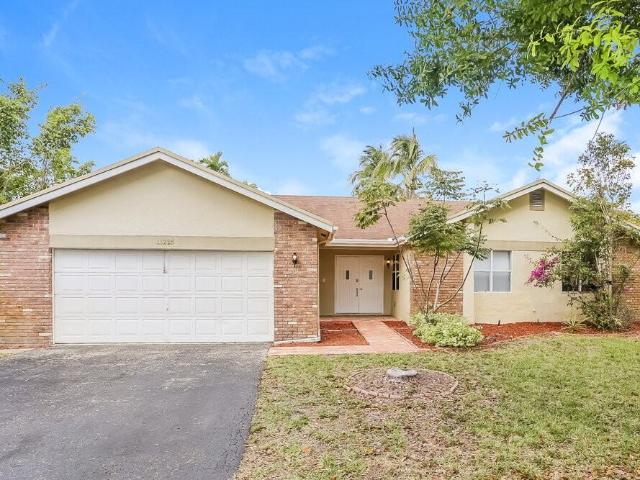 4 Bedroom Home for Rent at 11235 Nw 43rd Pl, Coral Springs, FL 33065