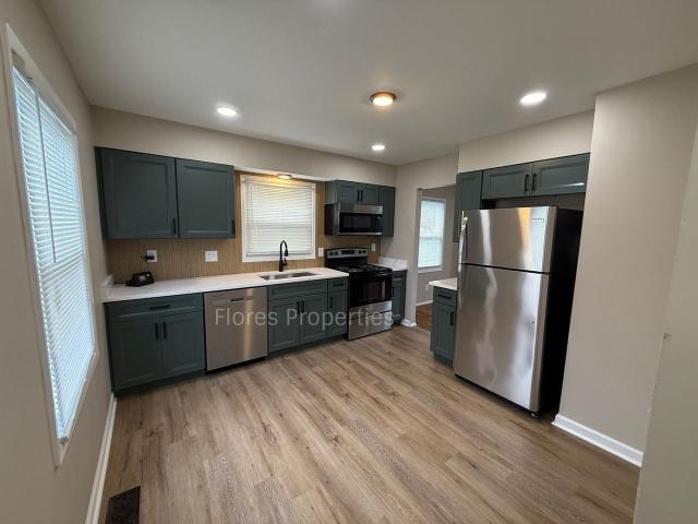 4 Bedroom Home for Rent at 1136 Pauline Ave, Columbus, OH 43224 North Linden