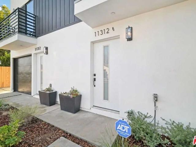 4 Bedroom Home for Rent at 11312 Martha Street, Los Angeles, CA 91601 Mid Town North Hollywood