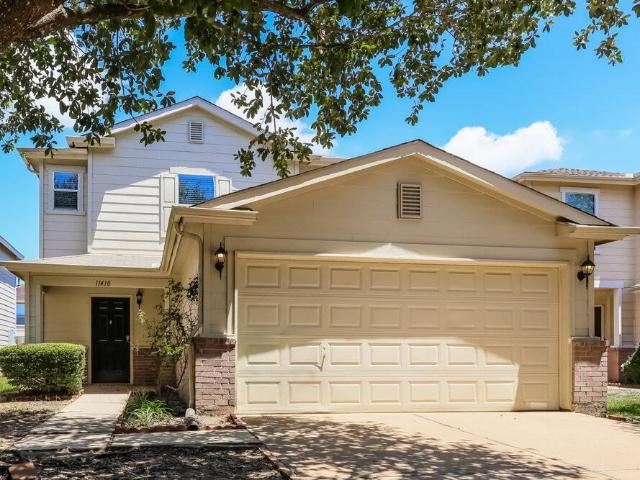 4 Bedroom Home for Rent at 11410 Flying Geese Ln, Tomball, TX 77375