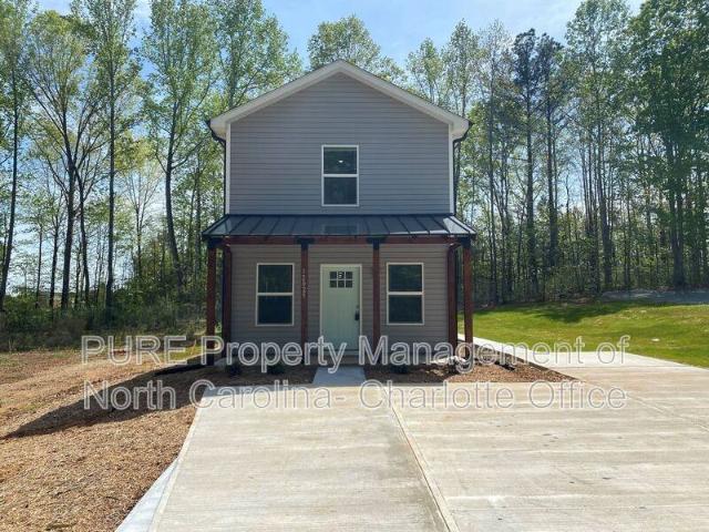 4 Bedroom Home for Rent at 12025 Platon Ave, Huntersville, NC 28078