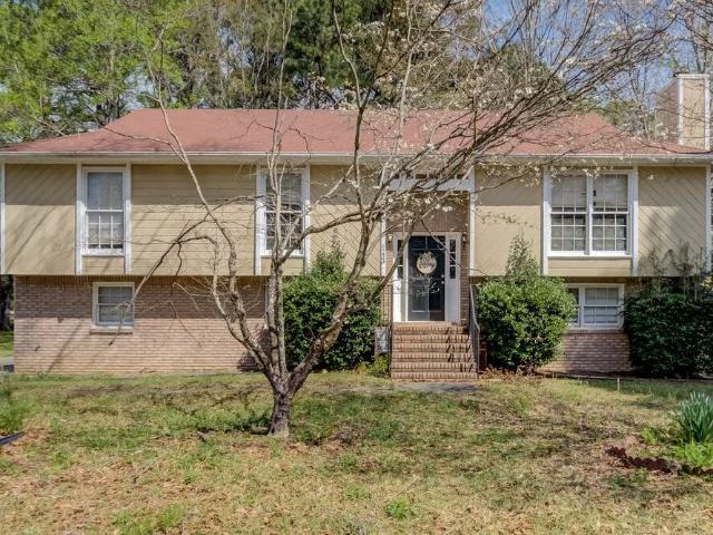 4 Bedroom Home for Rent at 1233 Willow Creek Pl, Alabaster, AL 35007