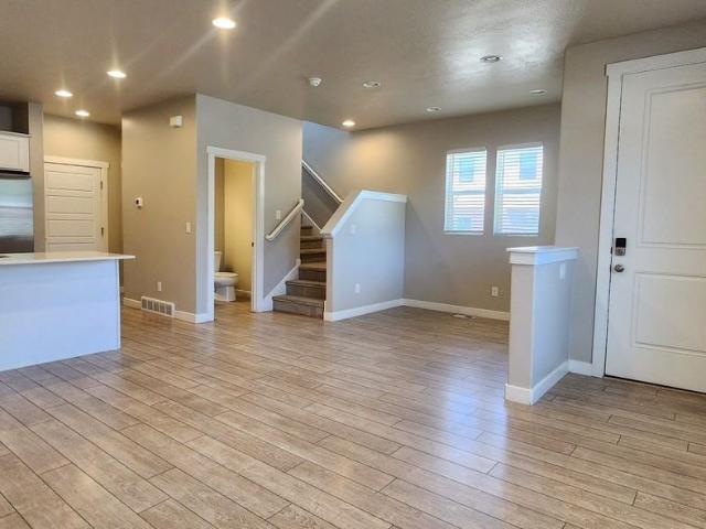 4 Bedroom Home for Rent at 1255 N Main St, Bountiful, UT 84010